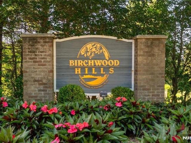 Green Mountain Rd, Mahwah, Home For Sale