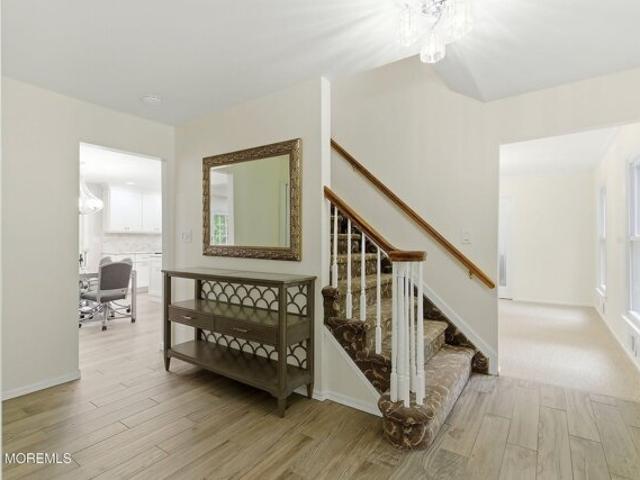 Green Oak Blvd, Middletown, Home For Sale
