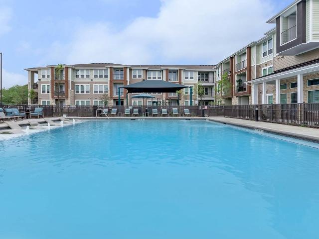 Green Oaks 2 Bedroom Apartment for Rent at 1475 Gears Rd, Houston, TX 77067 Greater Greenspoint
