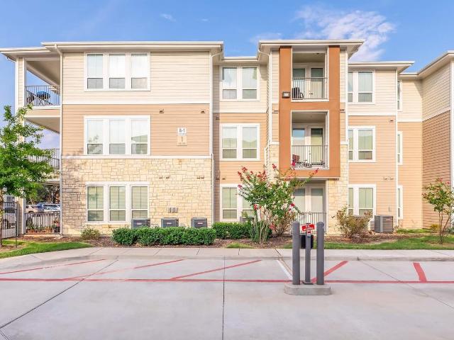 Green Oaks 3 Bedroom Apartment for Rent at 1475 Gears Rd, Houston, TX 77067 Greater Greenspoint