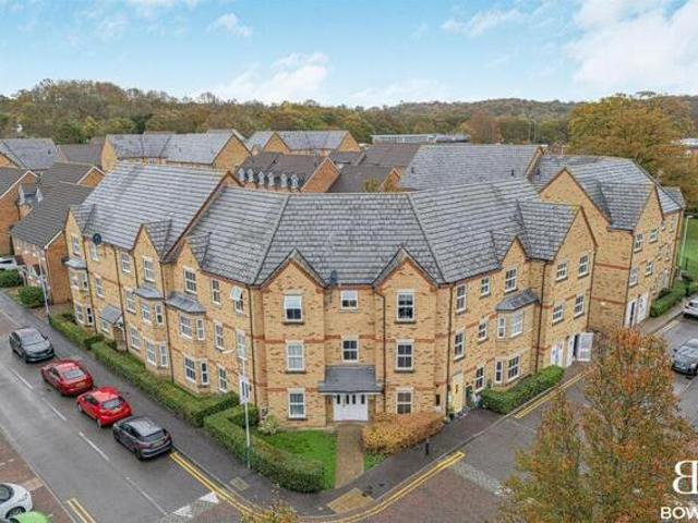Green Park Court, Bushy Close, 2 Bedroom Apartment