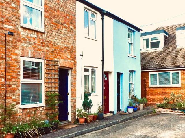 Green Place, Oxford, OX1 2 bed terraced house to rent £1,900 pcm £438 pw