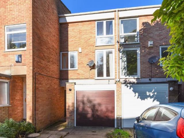 Green Ridges, Headington OX3, 2 bed terraced house to rent, £1,800 pcm | PrimeLocation