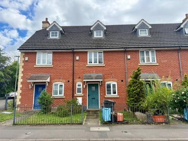 Green Road, Stratton, Swindon SN2, 3 bed terraced house to rent, £1,200 pcm | PrimeLocation