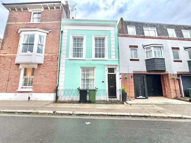 Green Road, Southsea, PO5 4 bed house to rent £1,850 pcm £427 pw
