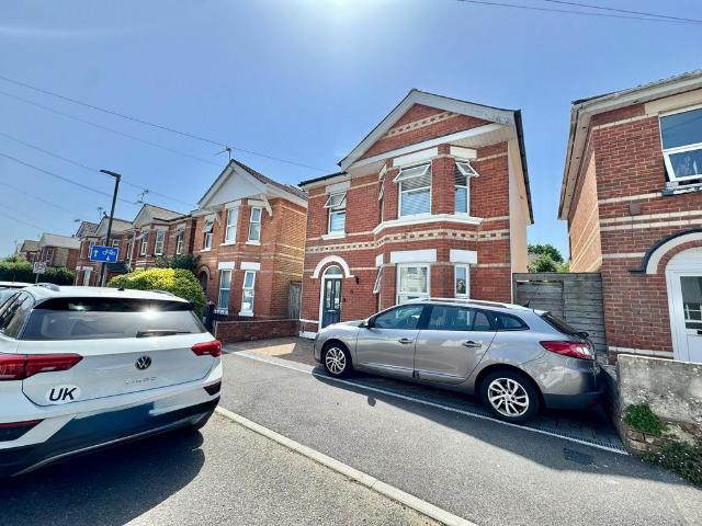 Green Road, Winton, Bournemouth 3 bed house to rent £1,950 pcm £450 pw