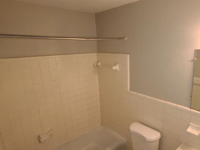 Green Springs Village 2 Bedroom Apartment for Rent at 2217 Green Springs Hwy S, Birmingham, AL 35205 Glen Iris