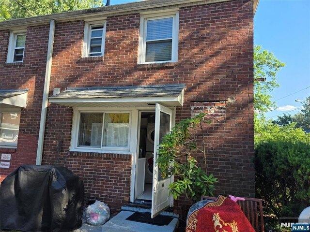 Green St Unit A, Englewood, Condo For Sale