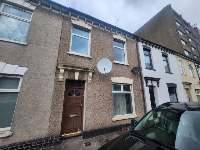 Green Street, Cardiff CF11 2 bed flat to rent £1,000 pcm £231 pw