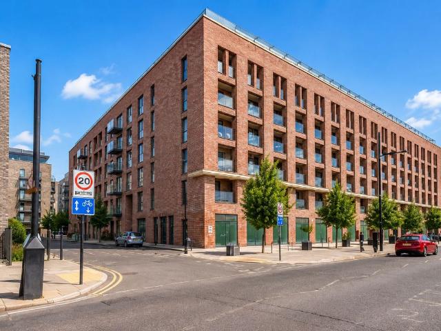 Green Street, London E13, 2 bed flat to rent, £2,250 pcm | PrimeLocation
