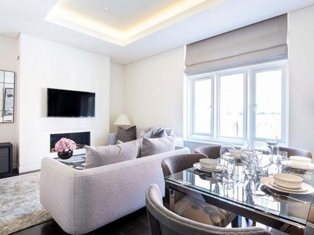Green Street, London W1K 2 bed apartment to rent £10,833 pcm £2,500 pw