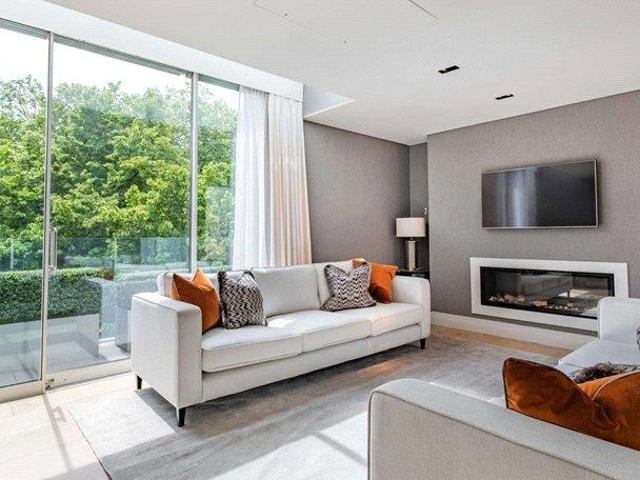 Green Street, London, W1K 2 bed apartment to rent £17,333 pcm £4,000 pw