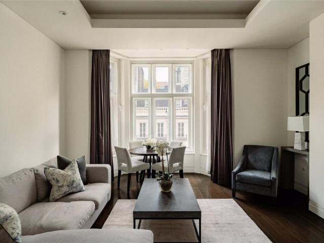 Green Street, Mayfair W1K 1 bed apartment to rent £8,667 pcm £2,000 pw