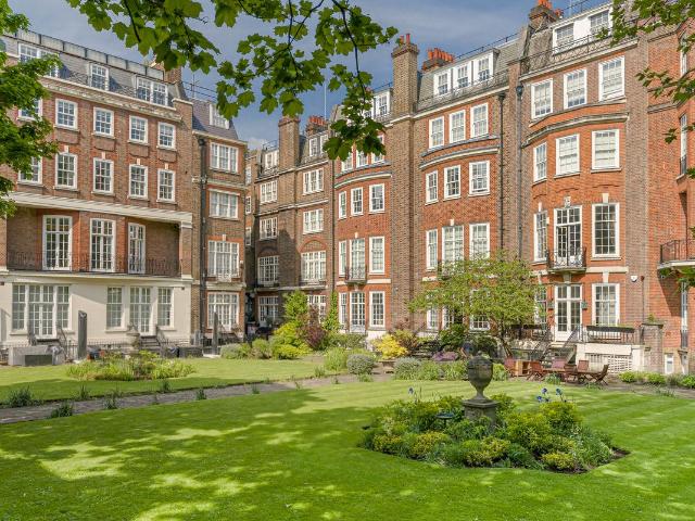 Green Street, Mayfair, London W1K, 2 bed flat to rent, £6,998 pcm | PrimeLocation