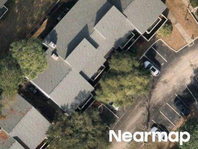 Greenmeadow Dr