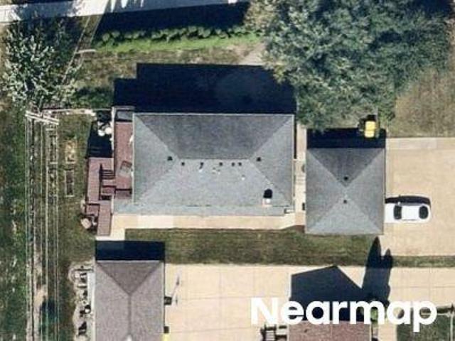 Greenmeadow Dr