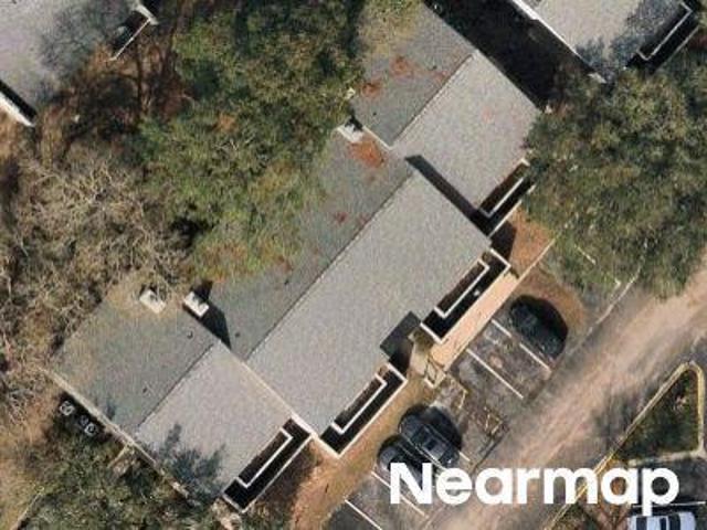 Greenmeadow Dr