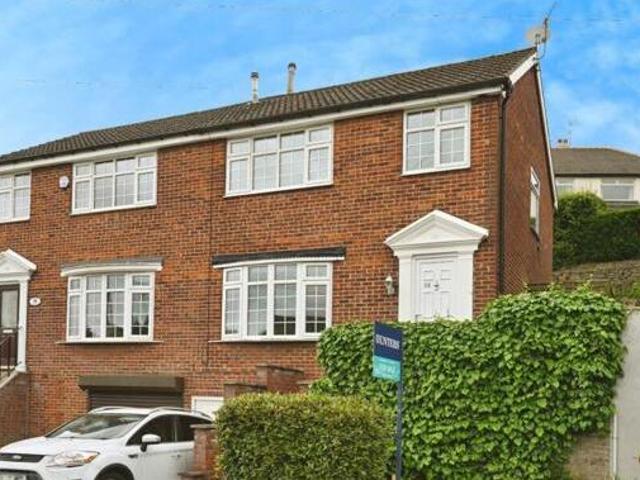 Greenacre Park Rise, Rawdon, 3 Bedroom Semi detached