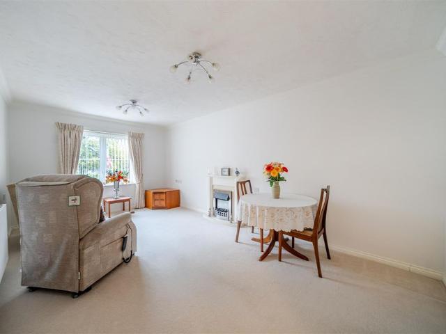 Greenacres Lodge, Warlingham