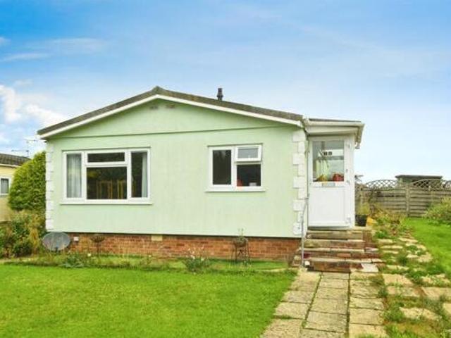 Greenacres Park, Meysey Hampton, 1 Bedroom Park