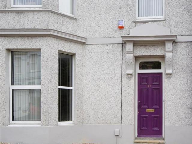 Greenbank Avenue, Plymouth PL4 5 bed house to rent £2,947 pcm £680 pw
