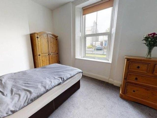 Greenbank Terrace 5 bed flat to rent £3,030 pcm £699 pw