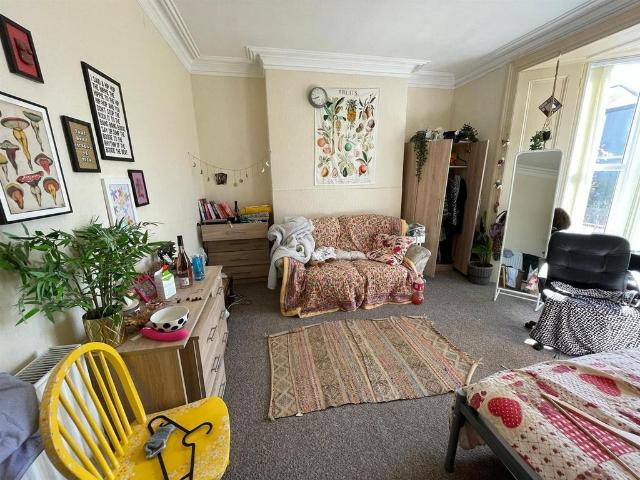 Greenbank Terrace, Plymouth PL4 4 bed house to rent £2,167 pcm £500 pw