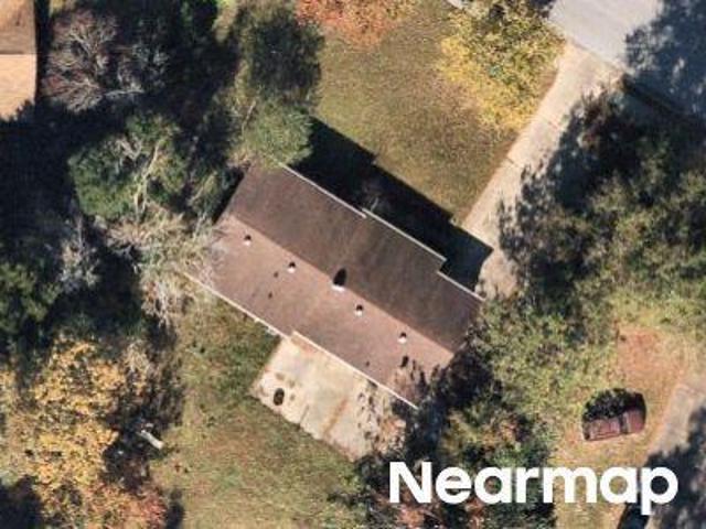 Greenbriar Dr