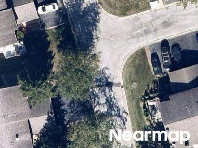 Greenbriar Ln