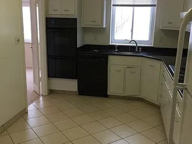 Greenbriar 1 Bedroom Apartment for Rent at 17075 Chagrin Boulevard, Shaker Heights, OH 44120 Shaker Heights