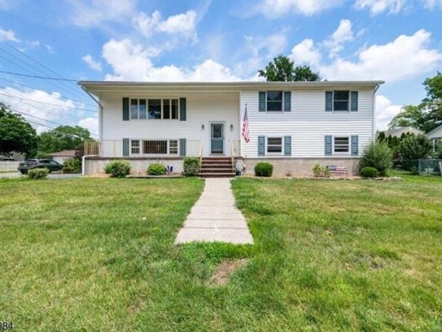 Greenbrook Dr, West Milford, Home For Sale