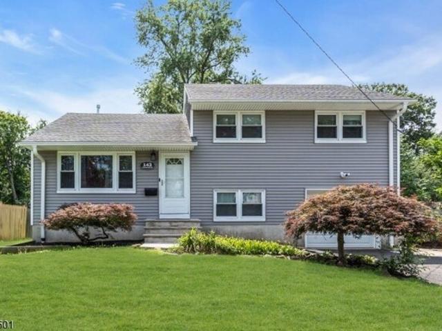 Greenbrook Rd, North Plainfield, Home For Sale