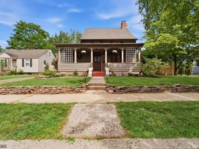 Greenbrook Rd, North Plainfield, Home For Sale