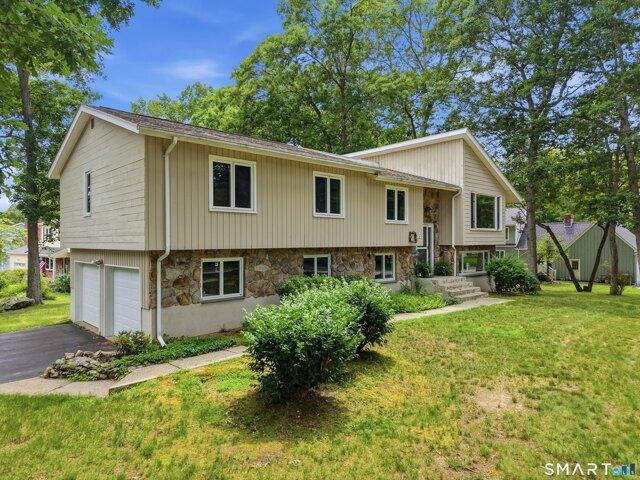 Greencliff Dr, East Lyme, Home For Sale