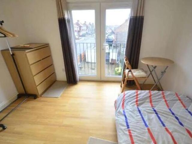 Greencourt Avenue, Edgware, 1 Bedroom House