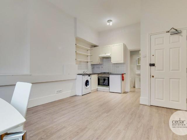 Greencroft Gardens, South Hampstead NW6, Studio to rent, £1,625 pcm | PrimeLocation