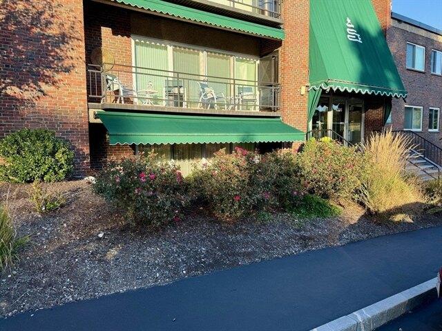 Greendale Ave Apt,needham, Condo For Sale
