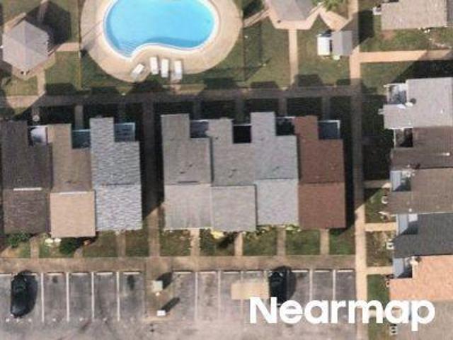 Greendale Ave Unit 17