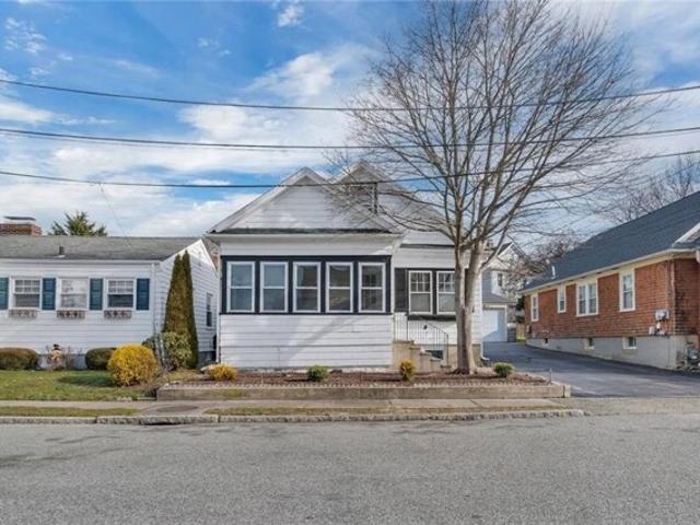 Greene Ln, Newport, Home For Sale
