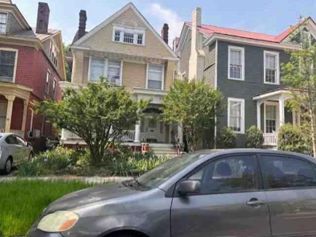 Greene St
