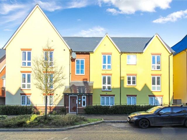Greene Street, Tadpole Garden. 2 bed apartment to rent £1,175 pcm £271 pw