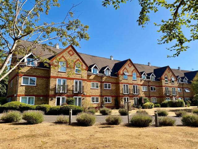 Greenes Court, Lower Kings Road, Berkhamsted