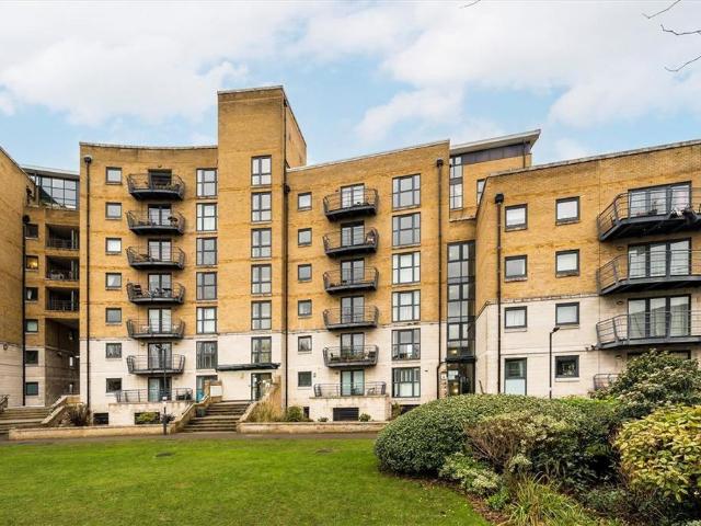 Greenfell Mansions, London SE8 2 bed flat to rent £2,500 pcm £577 pw