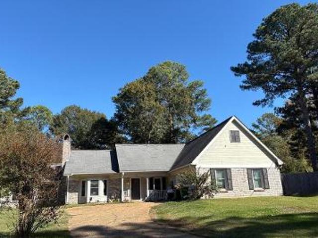 Greenfield Dr