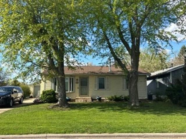 Greenfield Dr