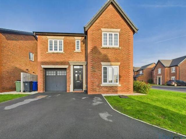Greenfield Lane, Newton with scales, 4 Bedroom Detached