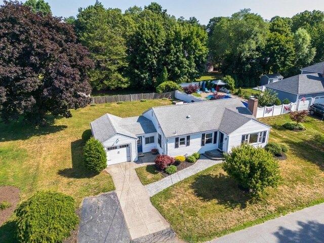 Greenfield Rd, Cumberland, Home For Sale