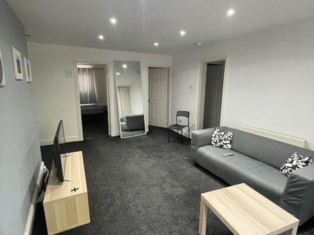 Greenfield Road, Liverpool L13, 2 bed flat to rent, £900 pcm | PrimeLocation