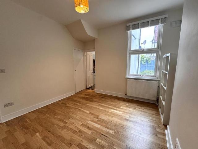 Greenfield Road, Seven Sister, London 4 bed house to rent £2,700 pcm £623 pw
