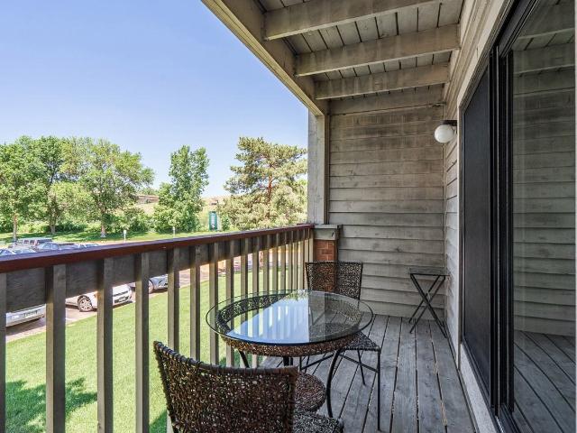 Greenfield 2 Bedroom Apartment for Rent at 920 Feltl Ct, Hopkins, MN 55343